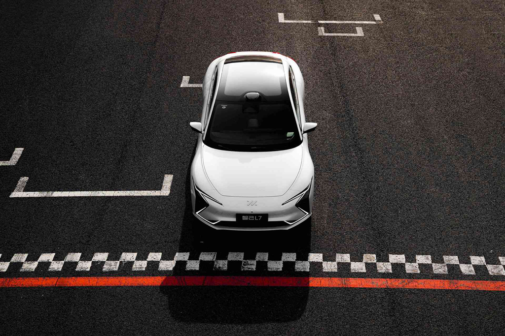 智己L7正式上市 售36.88-40.88万元_太平洋号