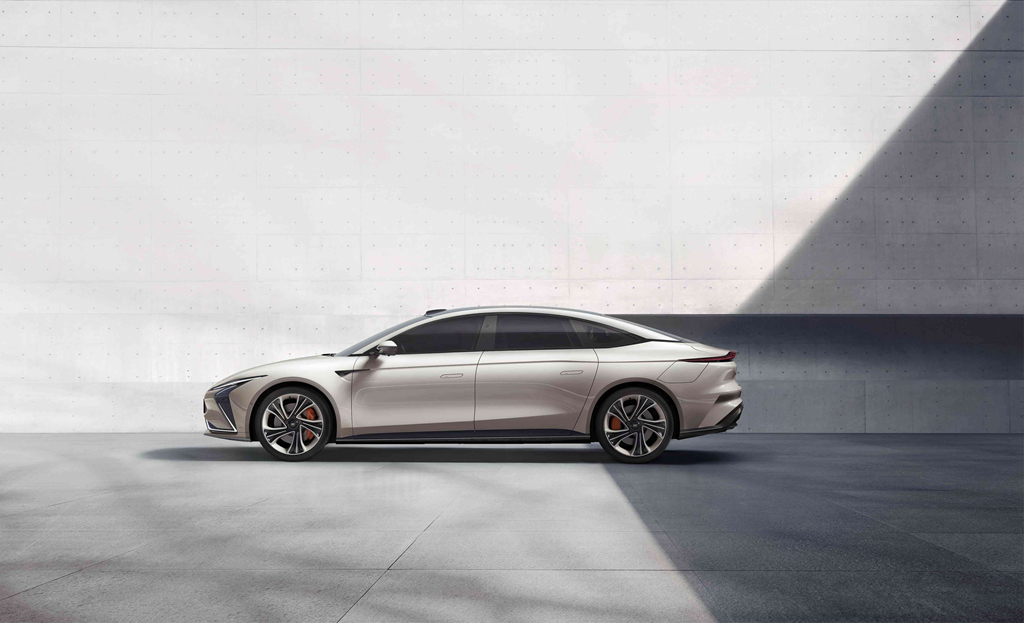 智己L7正式上市 售36.88-40.88万元_太平洋号