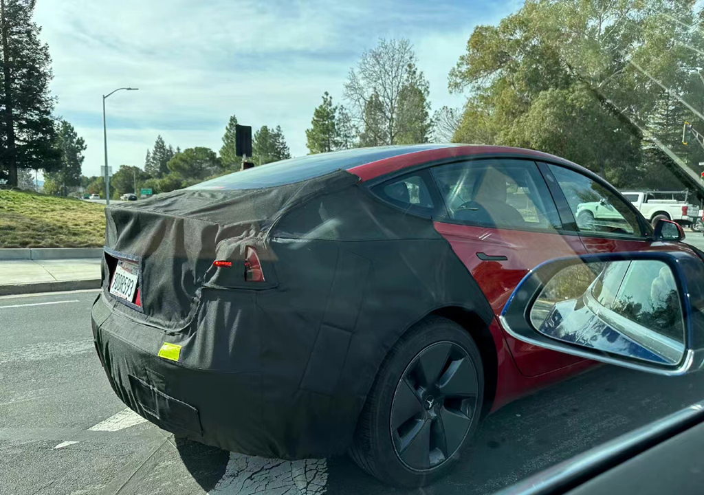 新款特斯拉Model 3最新谍照曝光，预计今年第三季度国产——veecar|汽车改装|改装知识分享平台