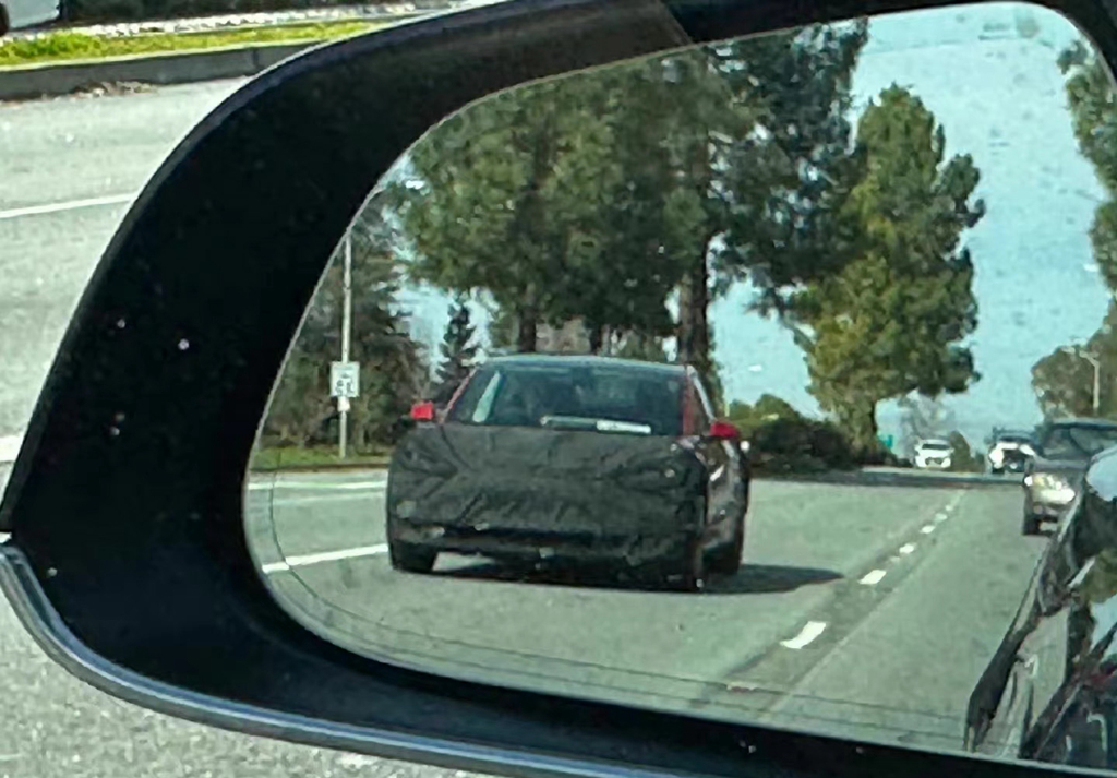 新款特斯拉Model 3最新谍照曝光，预计今年第三季度国产——veecar|汽车改装|改装知识分享平台