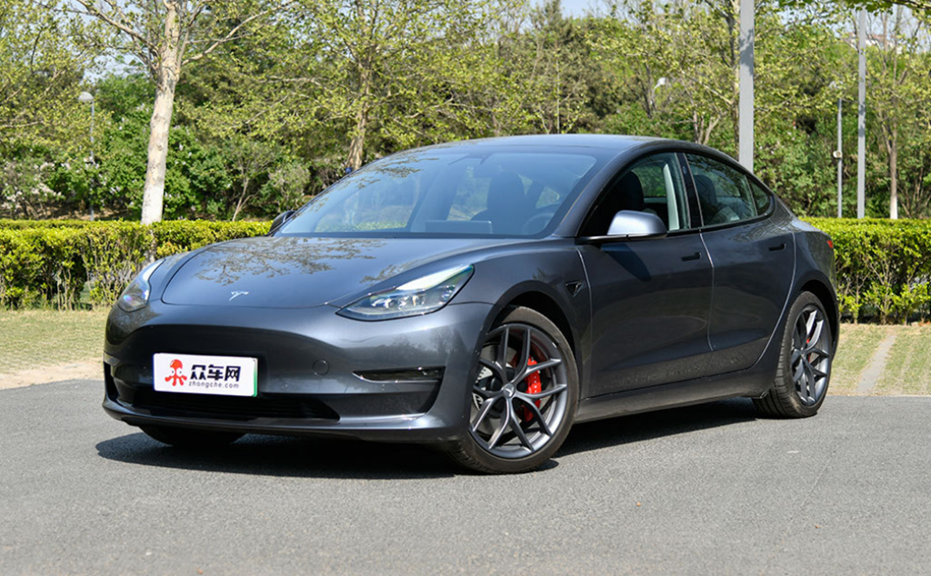 新款特斯拉Model 3谍照曝光，有望明年三季度投产——veecar|汽车改装|改装知识分享平台